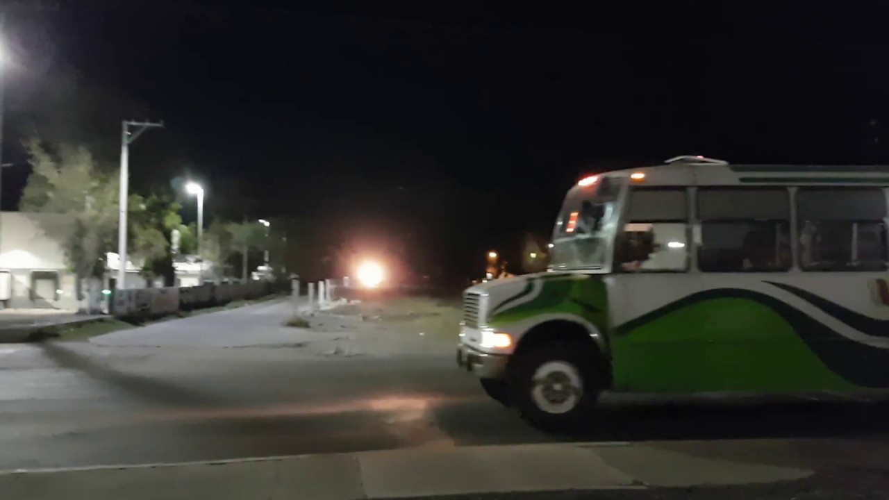 Ferromex Ex FSRR 4121, Ex FSRR 4122 y DPU 4559 al sur PK-A588 - YouTube