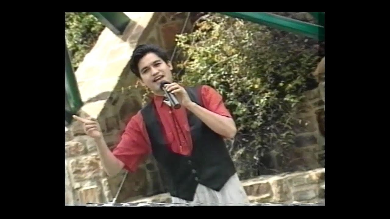 Roy Santillan...Buscando a Manuela - YouTube