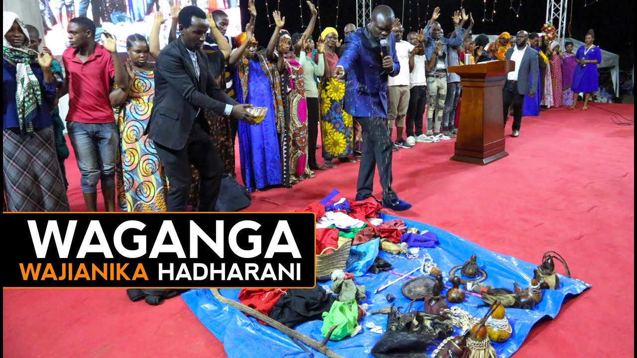 WAGANGA WAACHA UGANGA . - YouTube