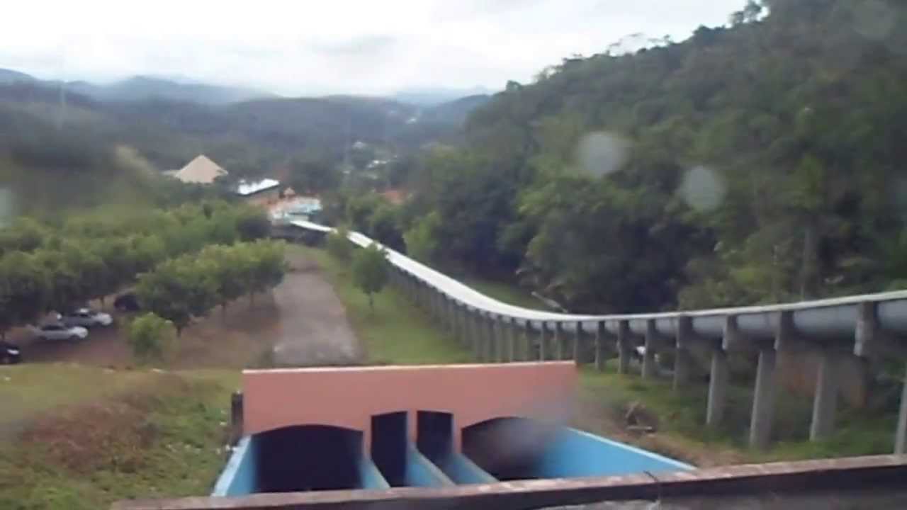 Parque Aquático Cascanéia - Descida do maior toboágua do parque part II ...