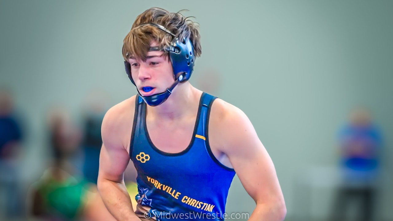 145 – Aiden Damewood {G} of Geneseo IL vs. Drew Torza {R} of Yorkville ...