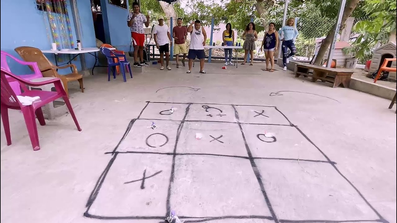 EQUIS CERO GIGANTE !! DIVERTIDO REÑIDO / X 0 P1 - YouTube