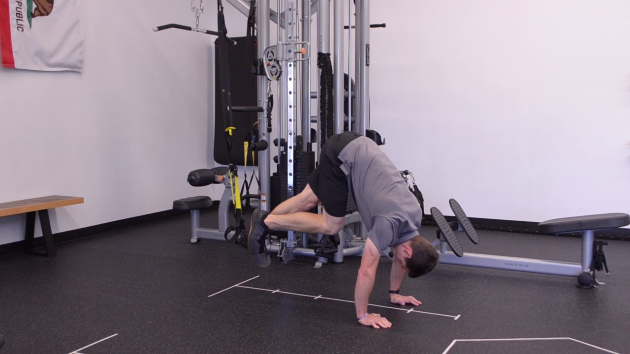TRX Single Leg Quadriceps Extension - Exercise Demo - YouTube