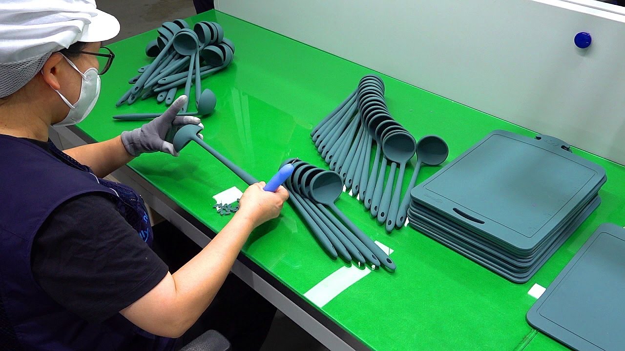Amazing! Process of Mass Production of Kitchen Utensils with Silicone ...