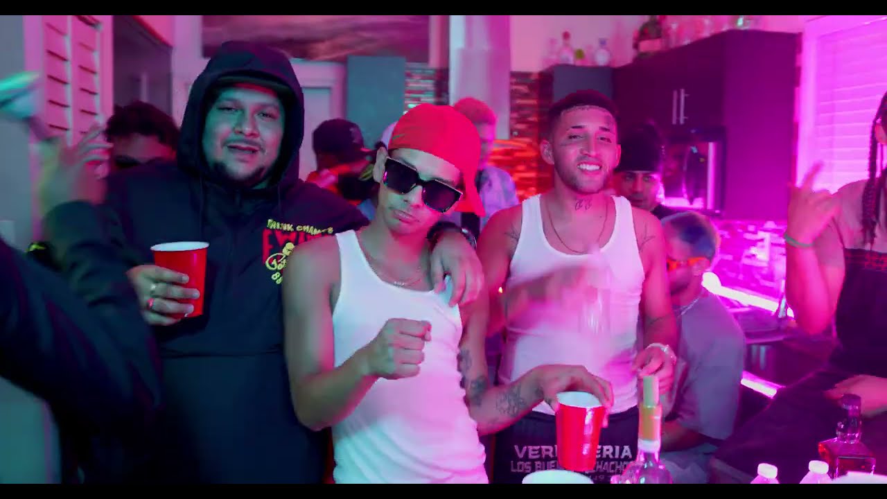 MC Buzzz ft Pekeño77 - Hasta Abajo (Official Video) - YouTube