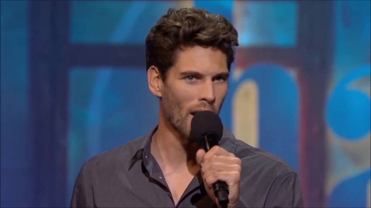 Lachlan Patterson - Ha!ifax ComedyFest 2015 - YouTube