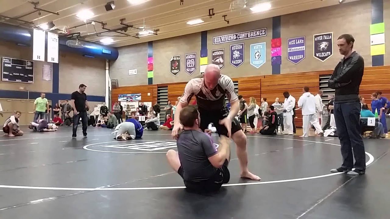 Brandon Bergeron vs Robert Klink Nogi - YouTube