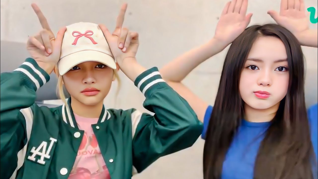 Gehlee and Elisia Live Singing on Weverse - YouTube
