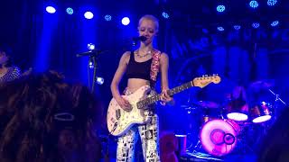 Chloe Moriondo: Manta Rays (live at The Roxy Theatre 10... | Doovi