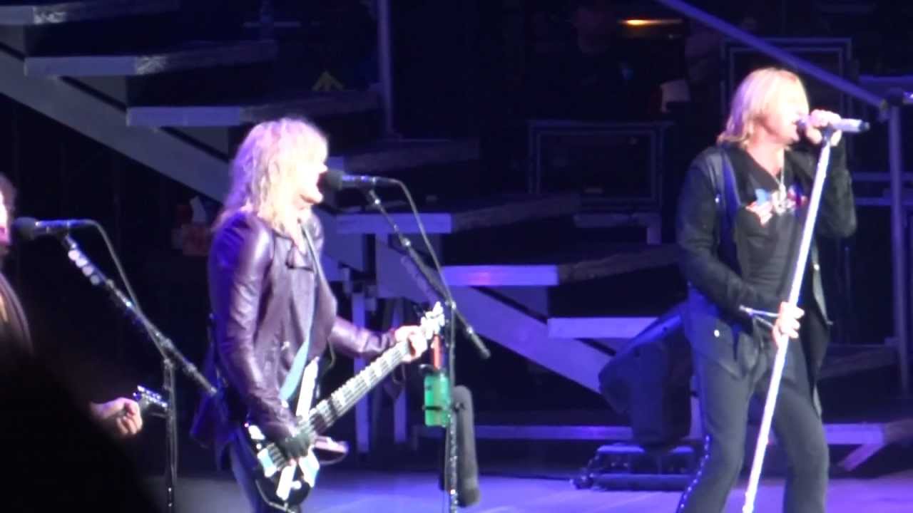 Def Leppard Intro and Undefeated - YouTube