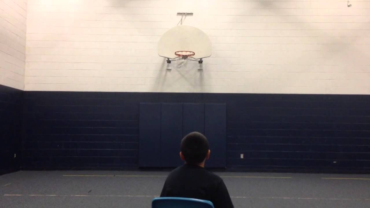 Amazing disc basketball shot by Keegan Nguyen - YouTube