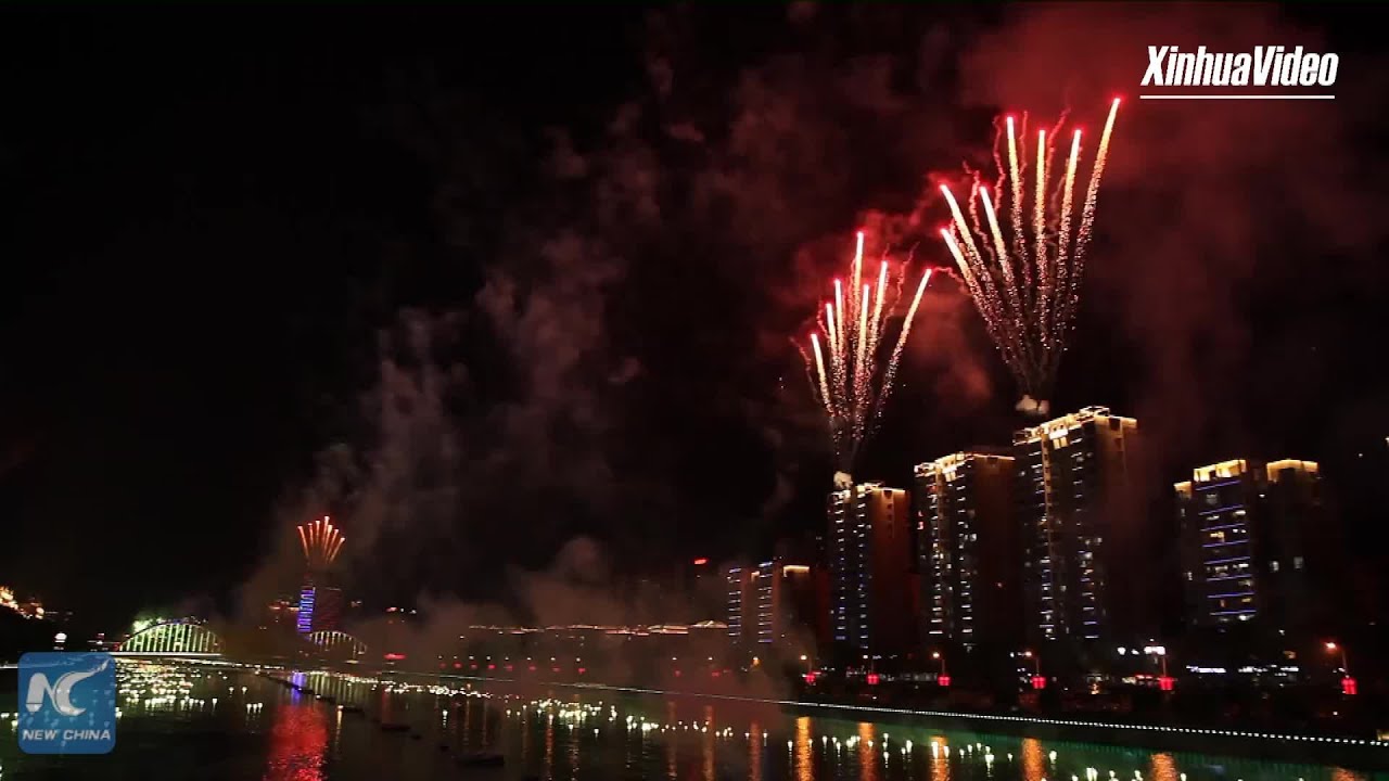 Breaking records: 1,300-meter-long fireworks show staged in Liuyang ...