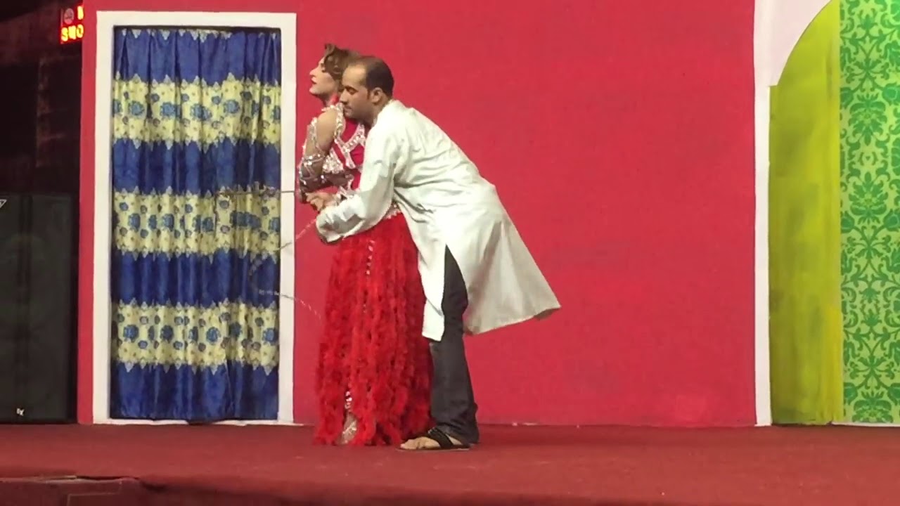 Mahnoor Hot Scene In New Stage Drama 2017 - YouTube