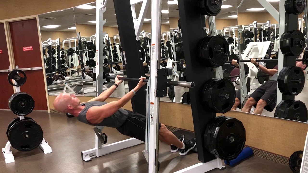Smith Machine Recline Row (Supinated Grip) - YouTube