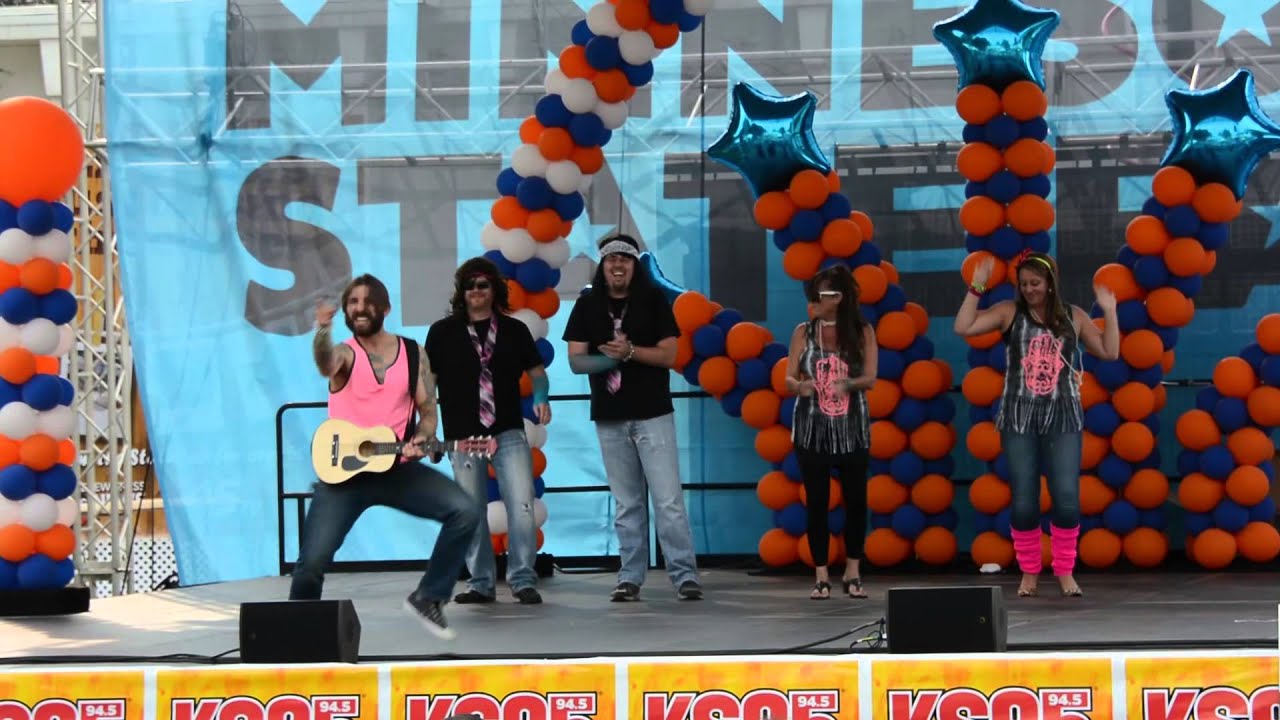 KS95 Morning Show Lip Sync - YouTube