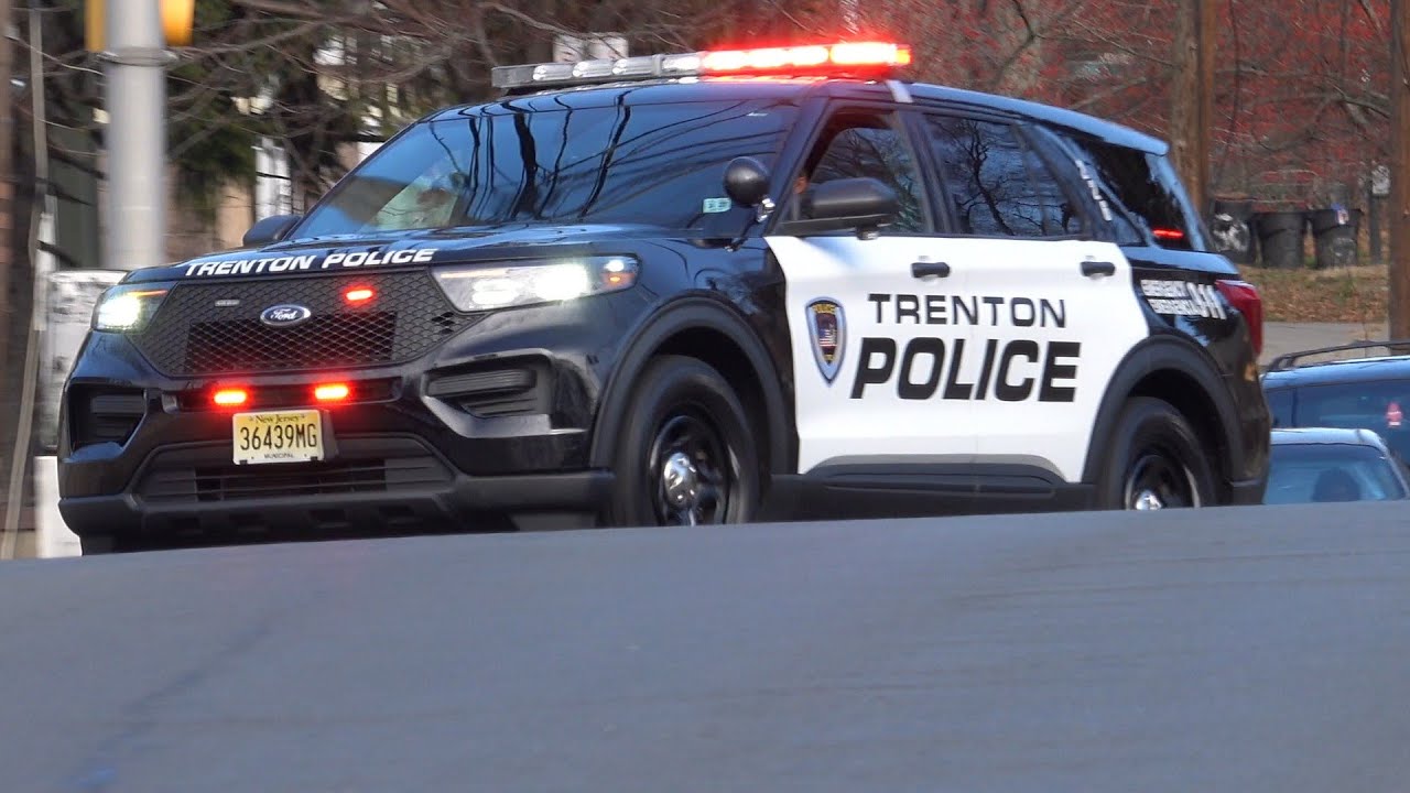 Trenton Police Department Responding - YouTube