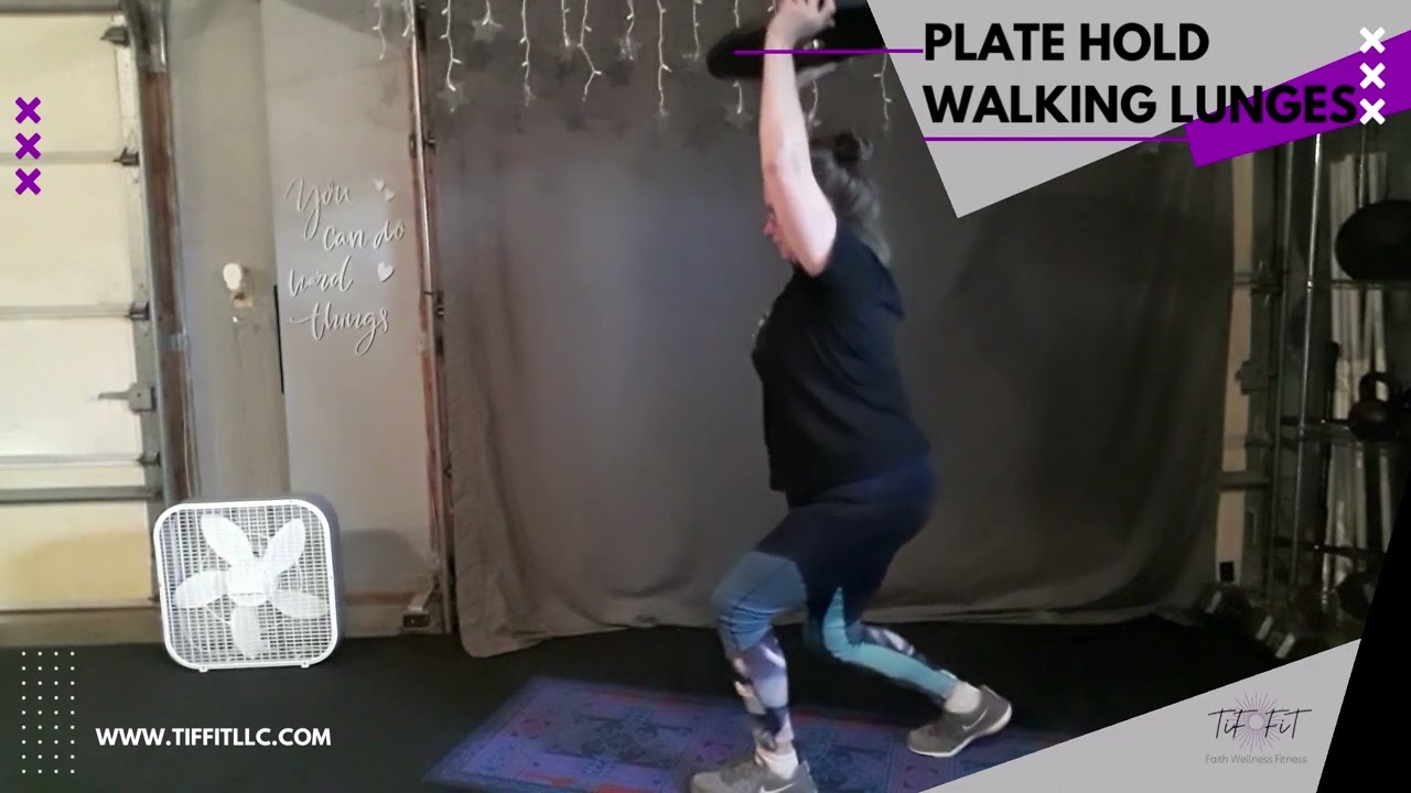 Plate Hold Walking Lunges - YouTube