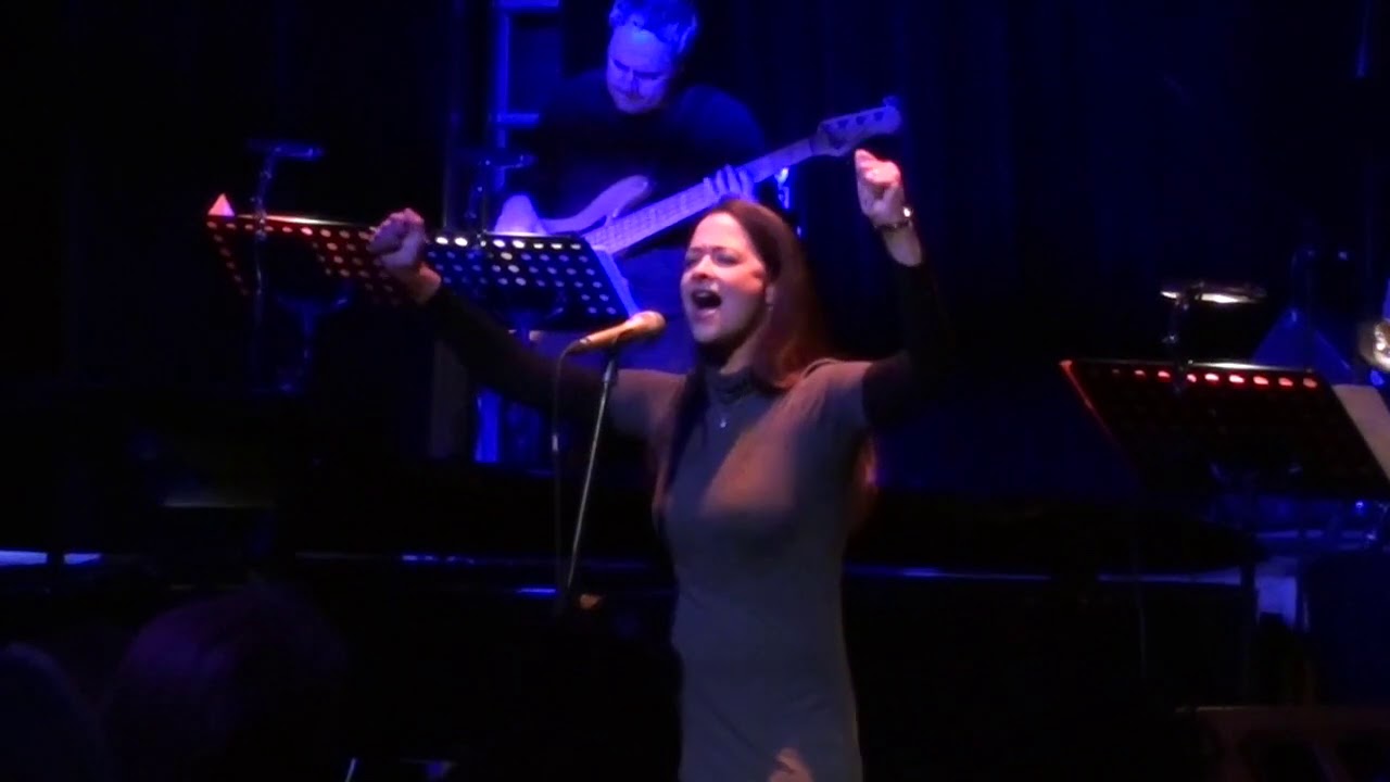 Jessica Heim Live Performance Reel - YouTube