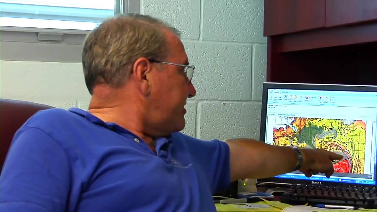 BP Oil Spill. Bill Chalfant Dean of Diving FKCC speaks about loop ...