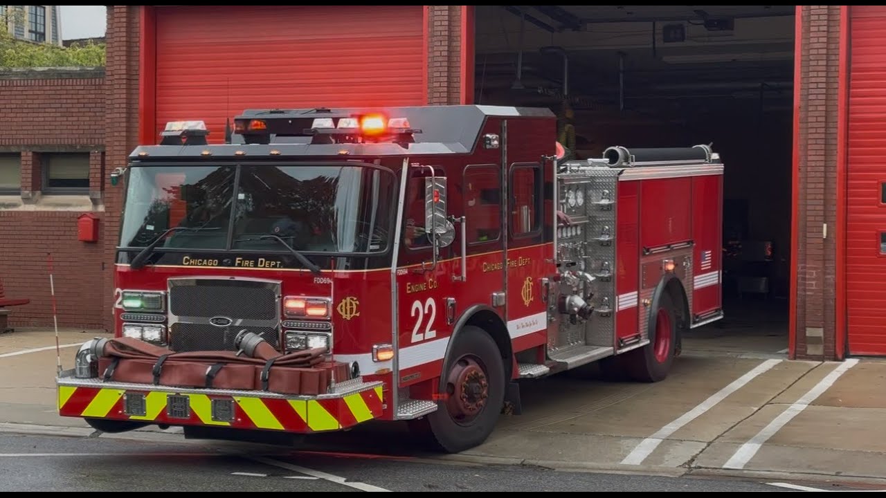 Chicago Fire Dept Engine 22 Responding - YouTube