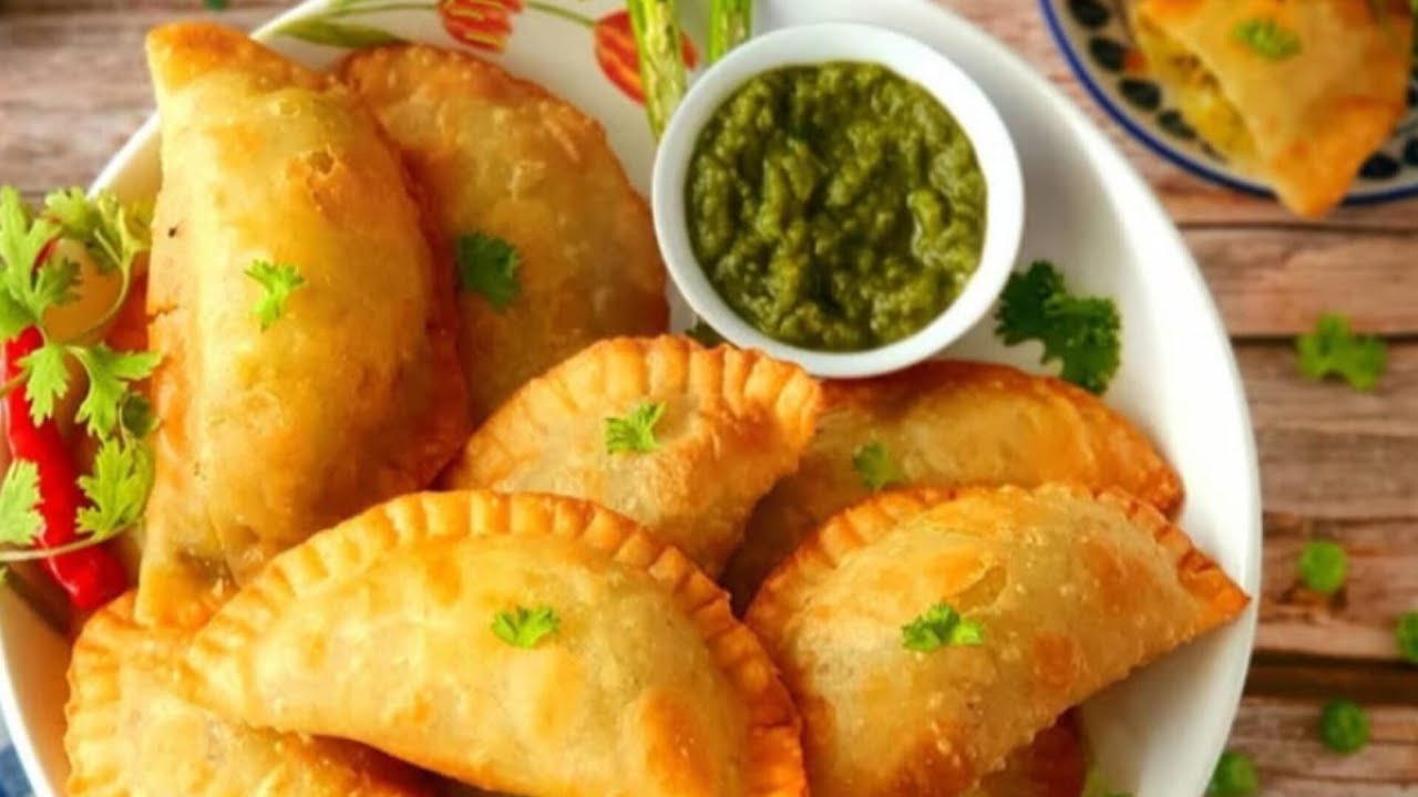 Matar Karanji | Crispy Peas Stuffed Pastry | Traditional Maharashtrian ...