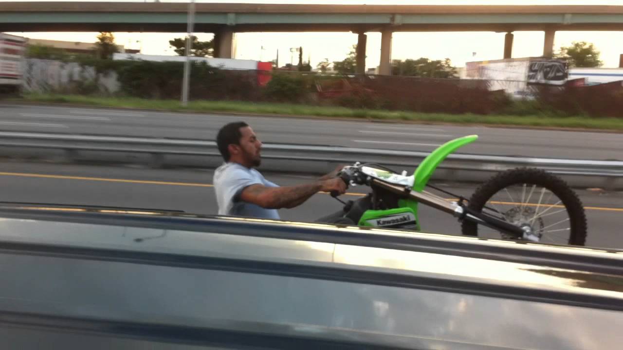 Philly vs. Baltimore in wheelie contest - YouTube