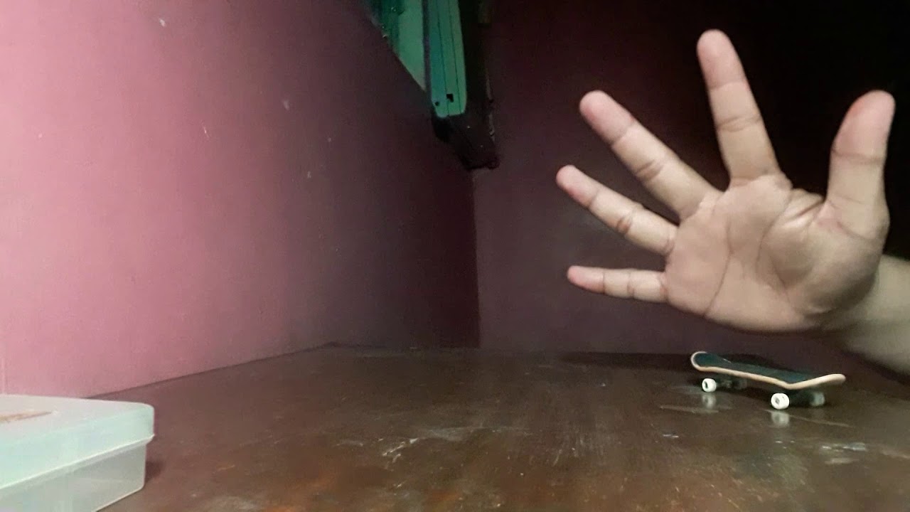 How To Do Kickflip on a Fingerboard - YouTube