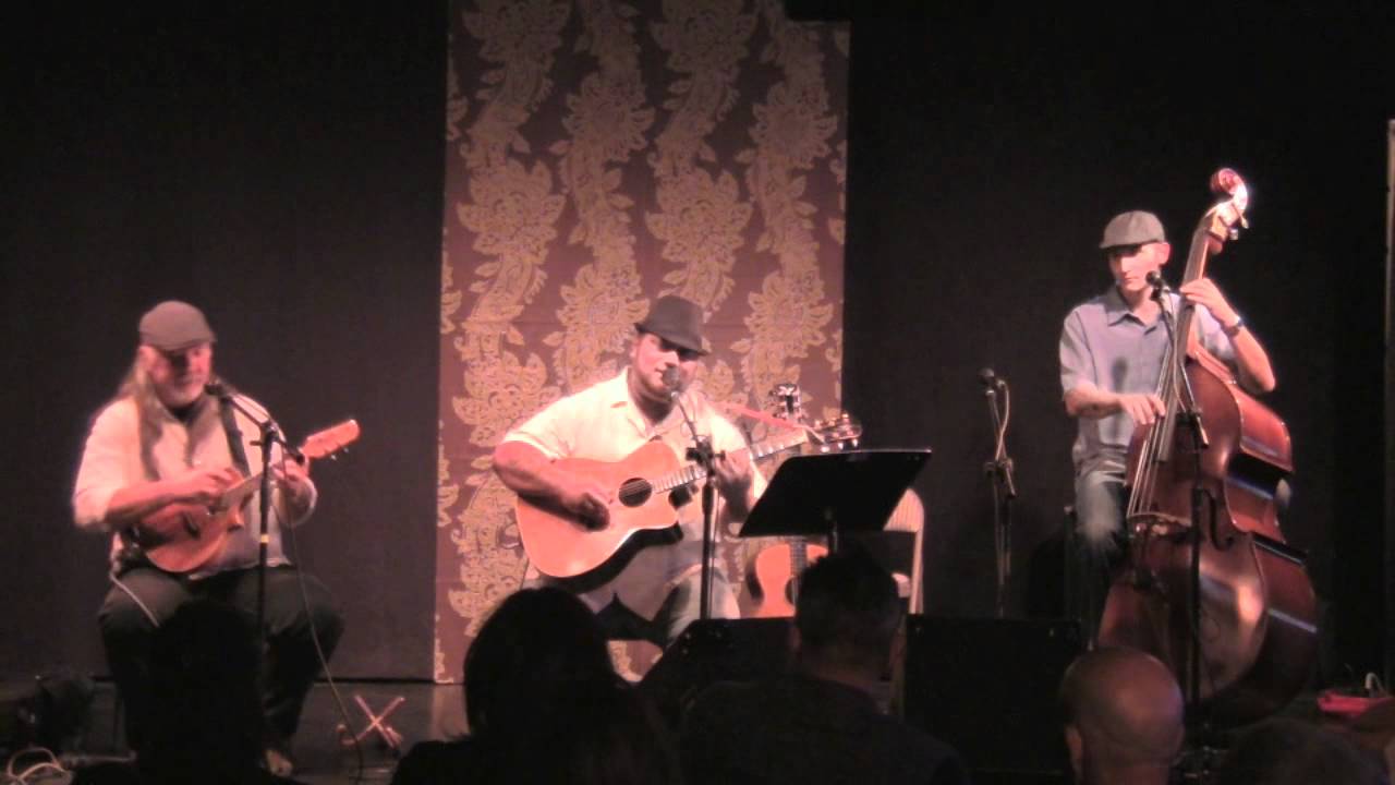 LT Smooth-Can't Help Falling in Love - YouTube