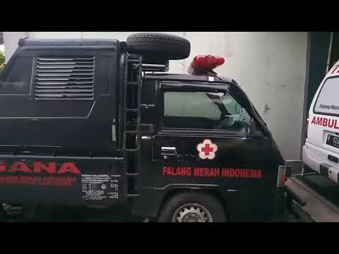 Mitsubishi L 300 Mobil Tangguh di Segala Tempat dan Medan Berat. Mobil Dinas PMI Kab. Banyumas