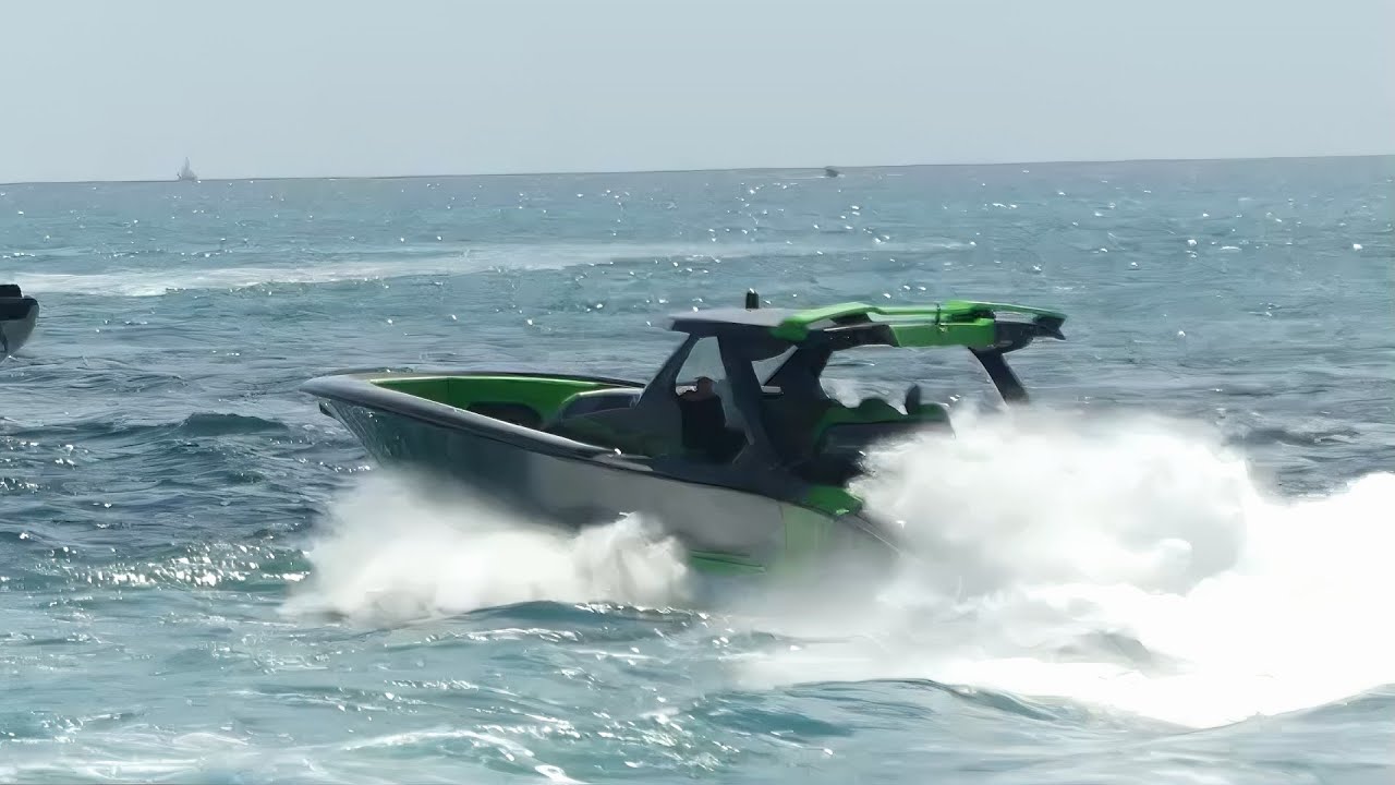 ONLY IN MIAMI 2# GO FAST BOATS!!!!!!!!! POWER BOATS MUST SEE!!!!!# ...