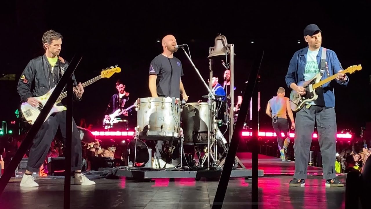 COLDPLAY HYMN FOR THE WEEKEND LIVE AT HAMPDEN PARK GLASGOW 23/08/22 ...