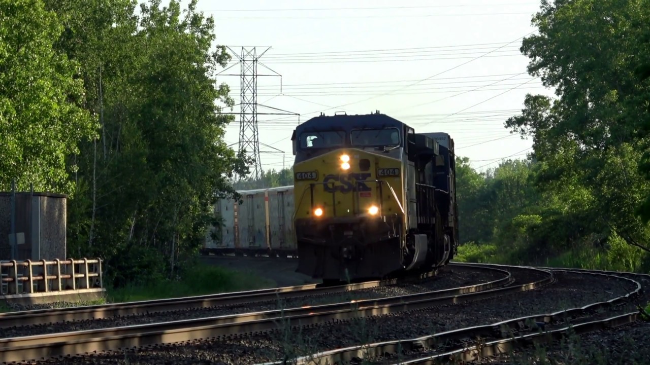 All CSX Power on Union Pacific Produce Train 4K UHD - YouTube