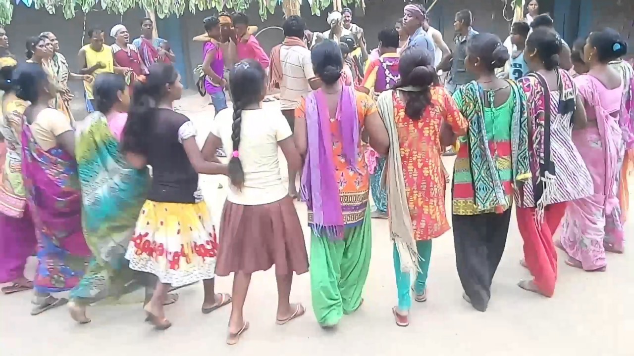 Nagpuri dance..marriage ceremony video... Dancing by villagers... From ...