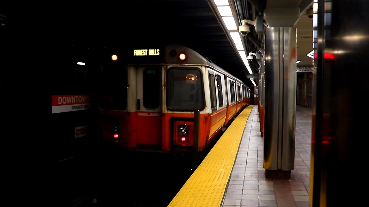 MBTA Subway : Forest Hills & Oak Grove Bound 01200 Series Orange Line ...
