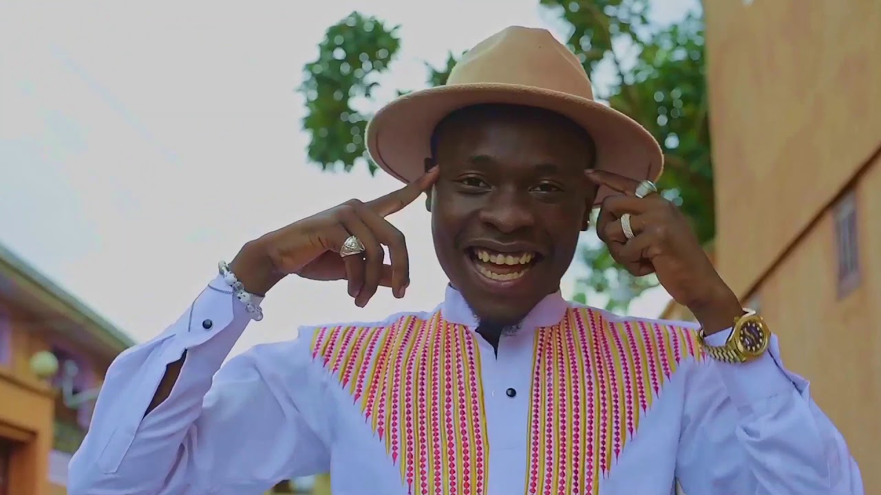La. DANSE DU MBOLE -VIDEO OFFICIELLE - YouTube