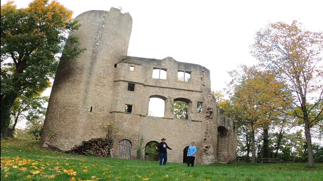 Justus Unterwegs Burg Neuhaus Burgruine in Igersheim vor Bad ...