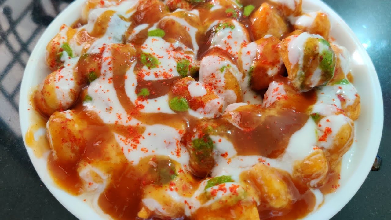 Street Style dahi pakoda chat | khatti meethi pakora chat | chat recipe ...