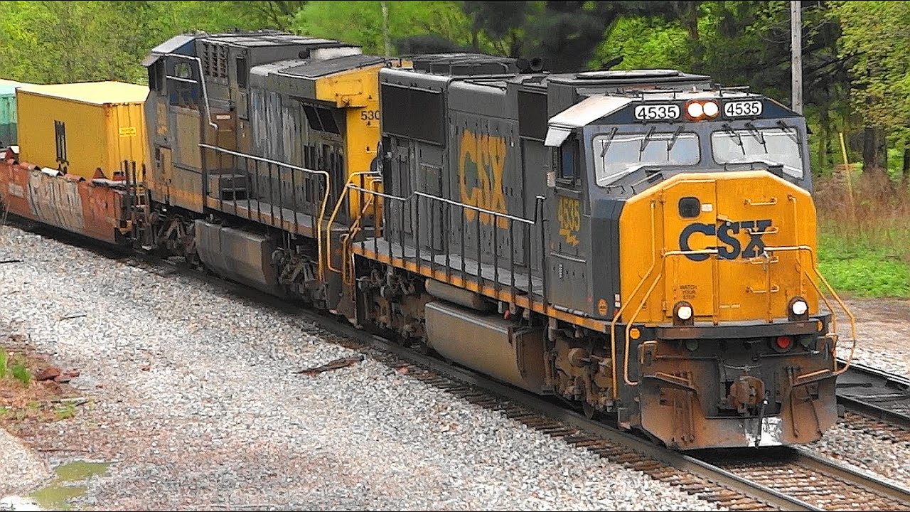 🍔 CSX EMD SD70MAC Rebuild Screaming Up Sand Patch Grade 🍔 - YouTube