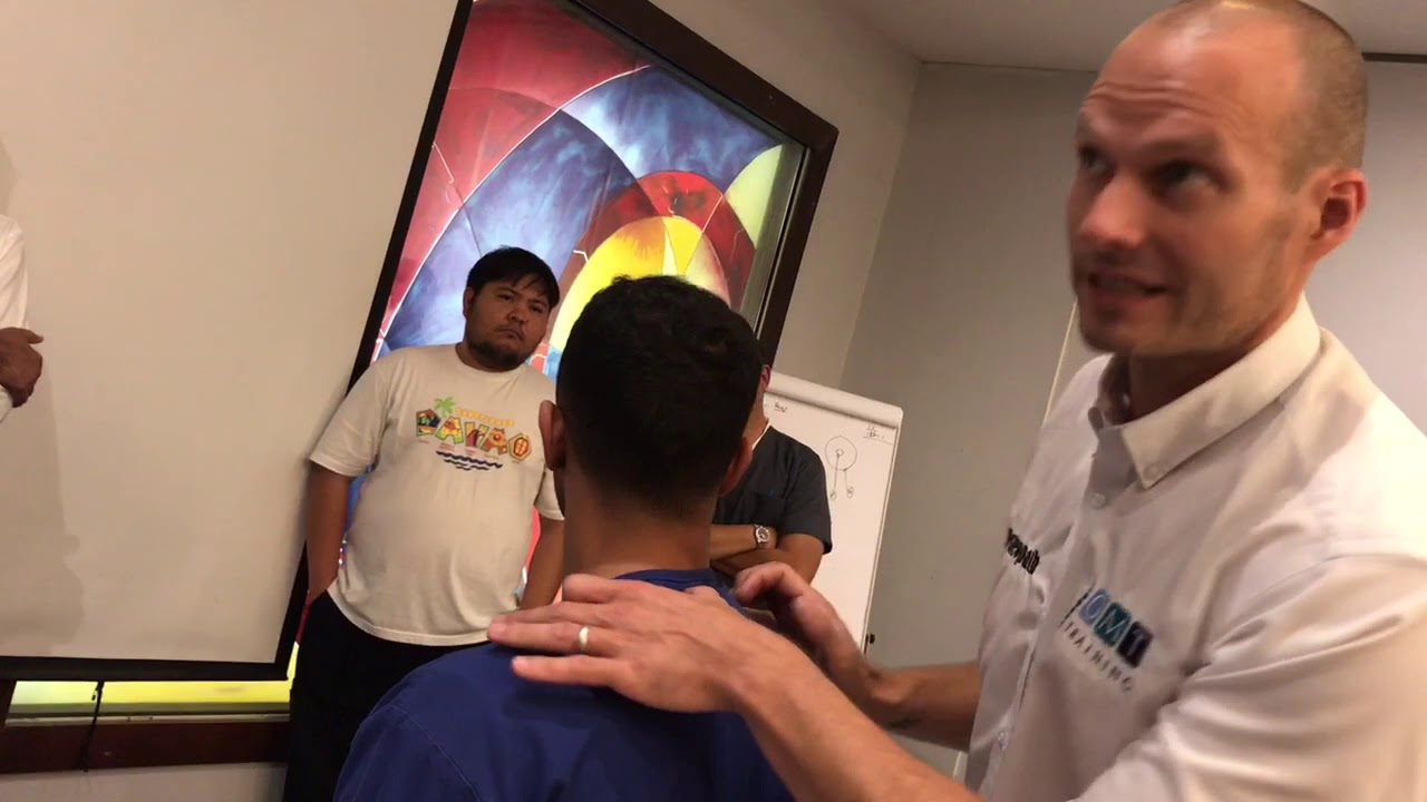 C7-T1 chiropractic manipulation in sitting CT junction Giles Gyer - YouTube