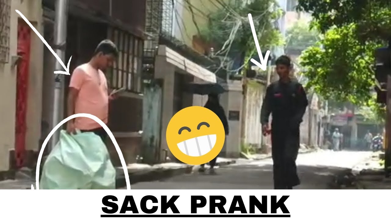 Most funny Sack prank on random strangers on road. 🤣🤣 - YouTube