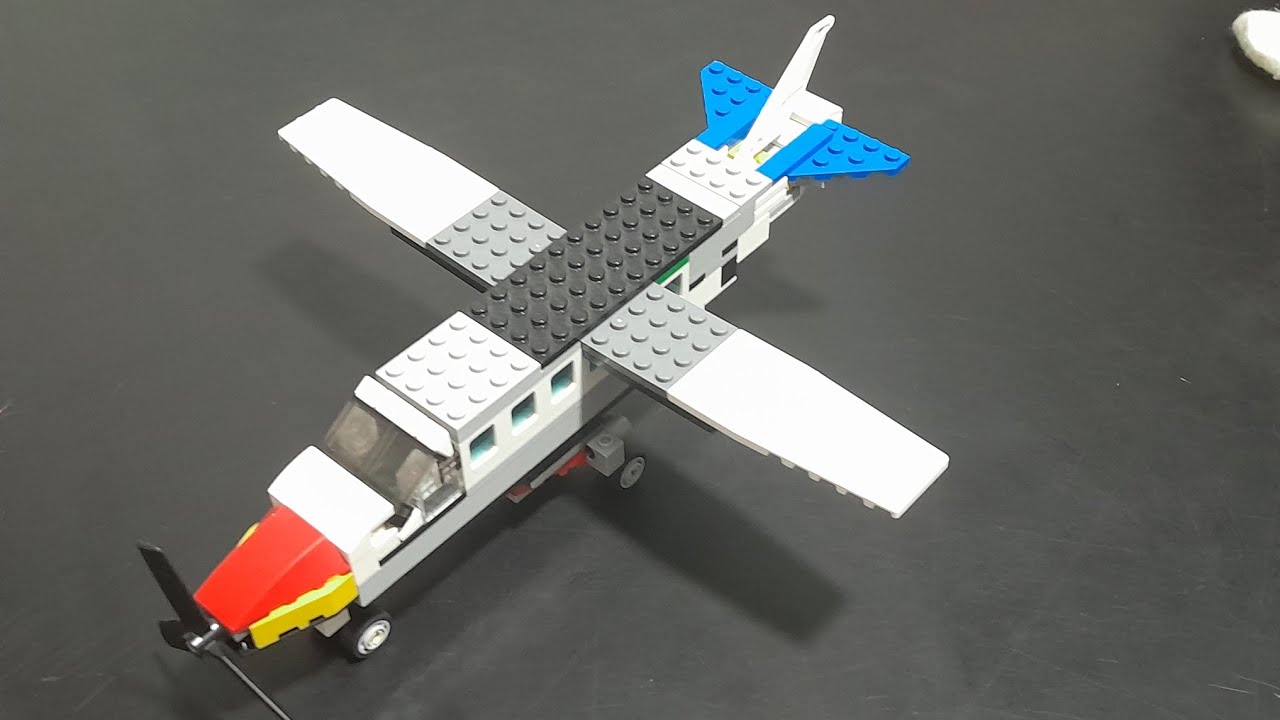 LEGO Cessna Caravan 208💥 - YouTube
