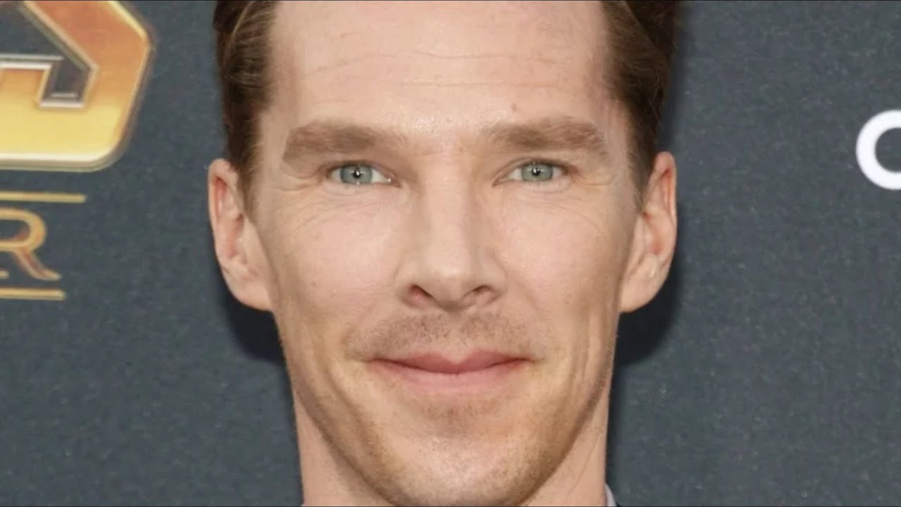 Cumberbatch's Outfit At The No Way Home Premiere Caused A Stir - YouTube