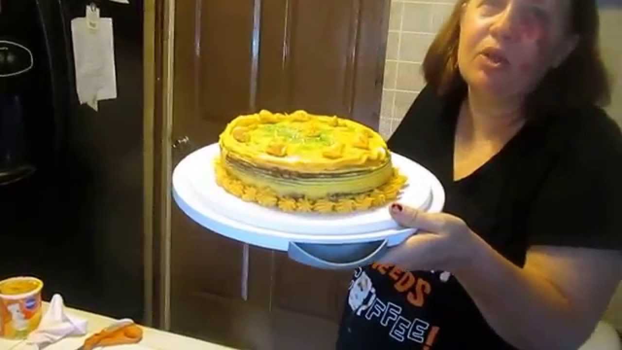 Buttercream Cake Decorating Fast And Easy By Seasparkles Corner Youtube