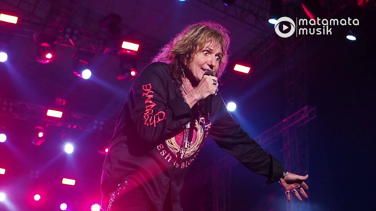 WHITESNAKE - Is This Love (Live at JogjaROCKarta 2020) - YouTube