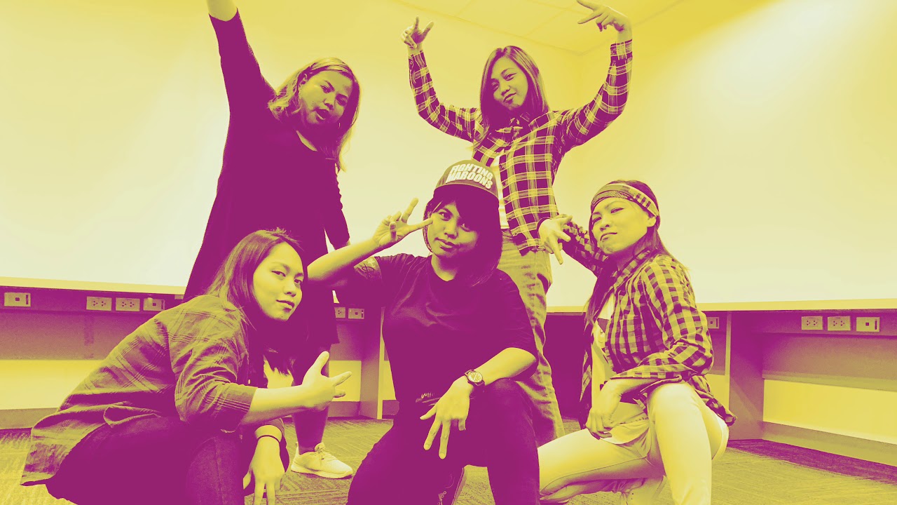 Th3 qU33N d4WgZ - YouTube