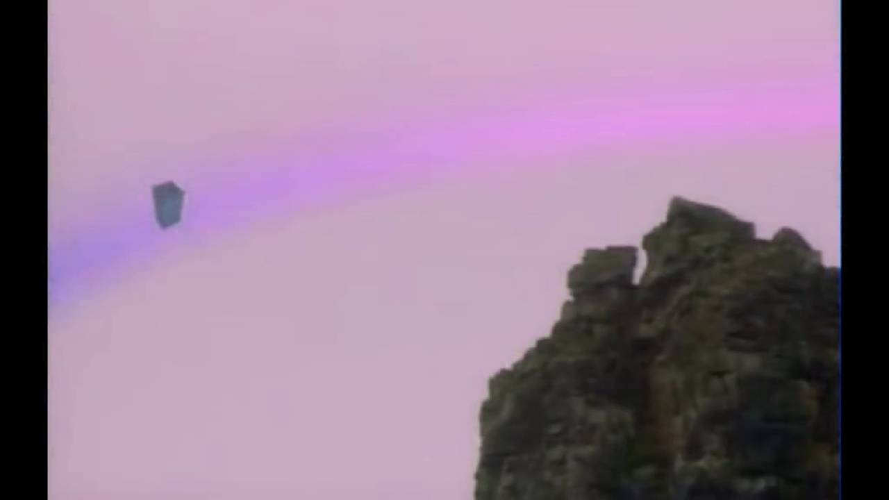 TARDIS shot down and crash land sound FX - YouTube