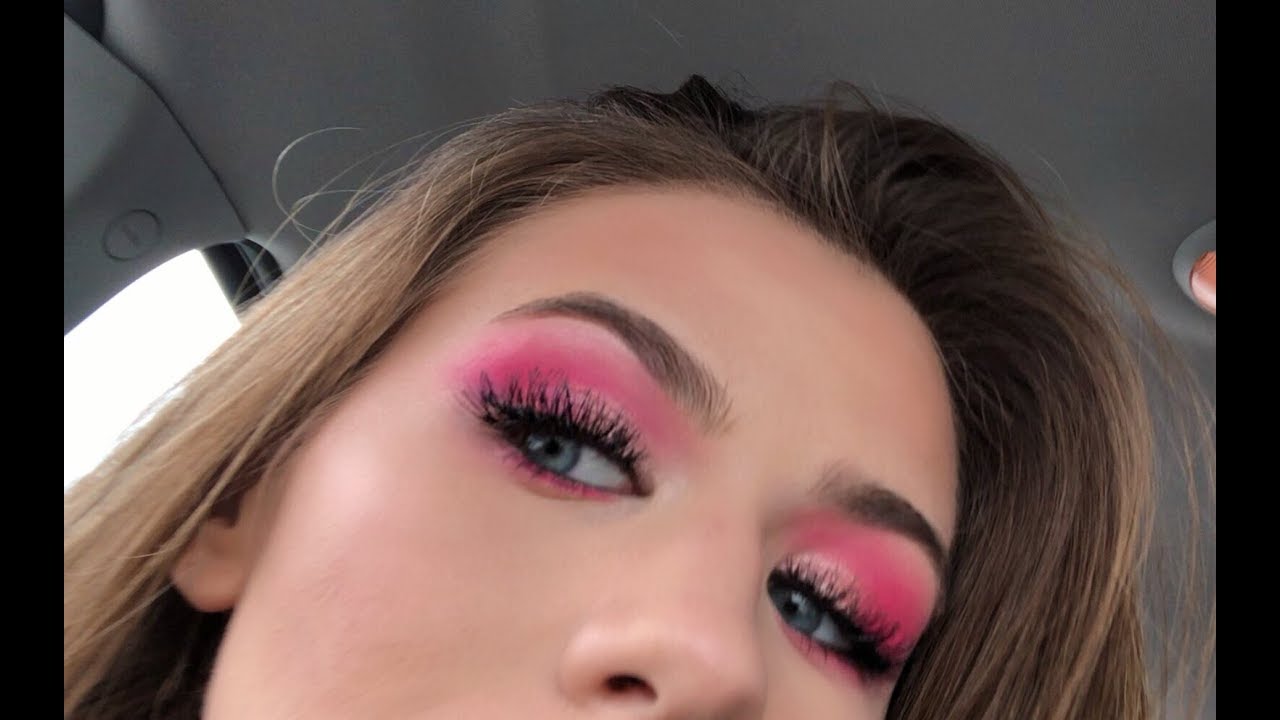 PINK EYE/FIRST EVER EYE APPOINTMENT - YouTube