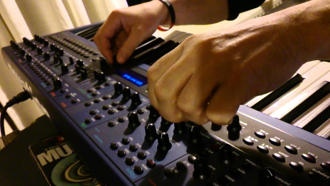 NOVATION SUPERNOVA II - YouTube