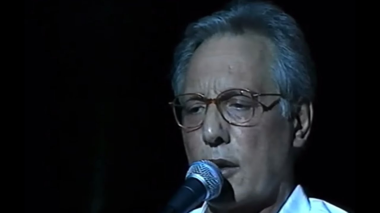 Enzo Jannacci - “L’amico” LIVE • da “Milano Bolgia Umana” (1997) - YouTube