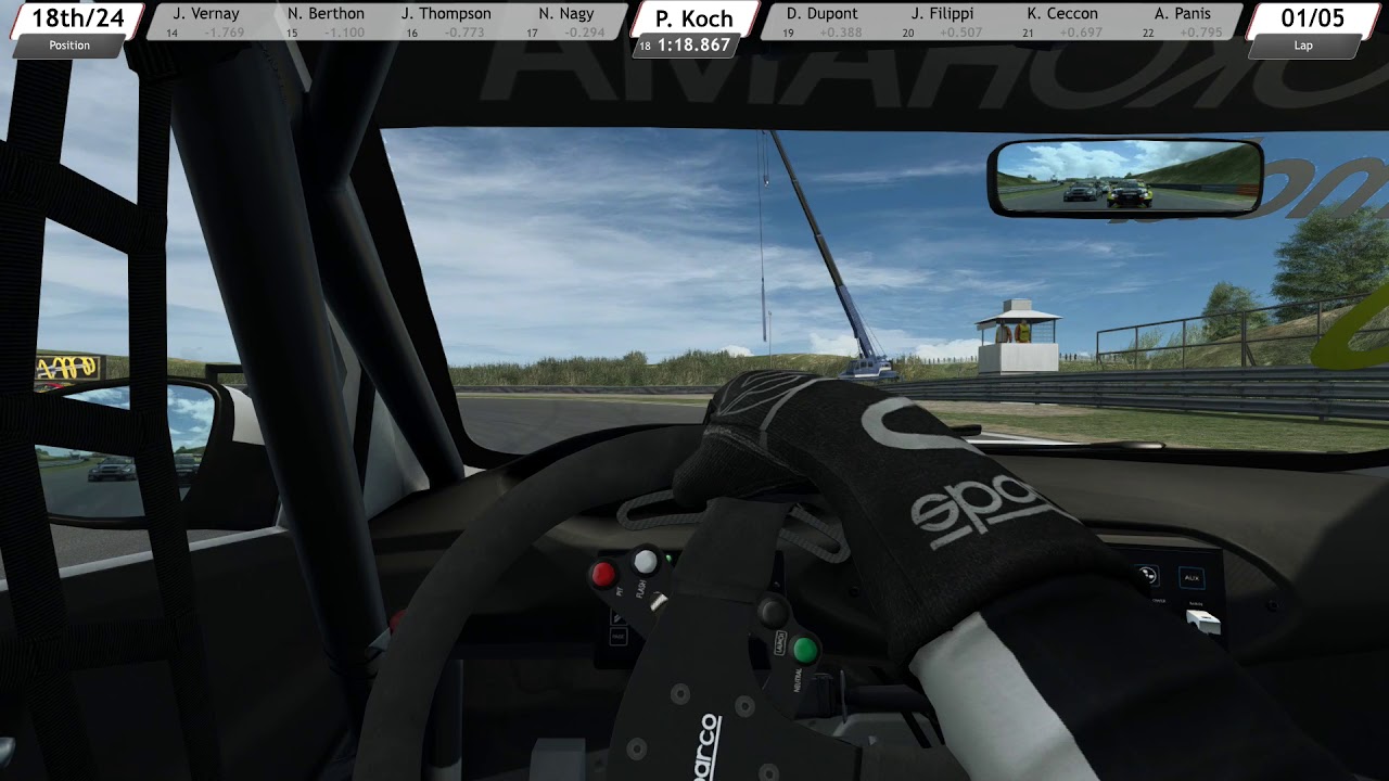 Raceroom - WTCR launch control - YouTube